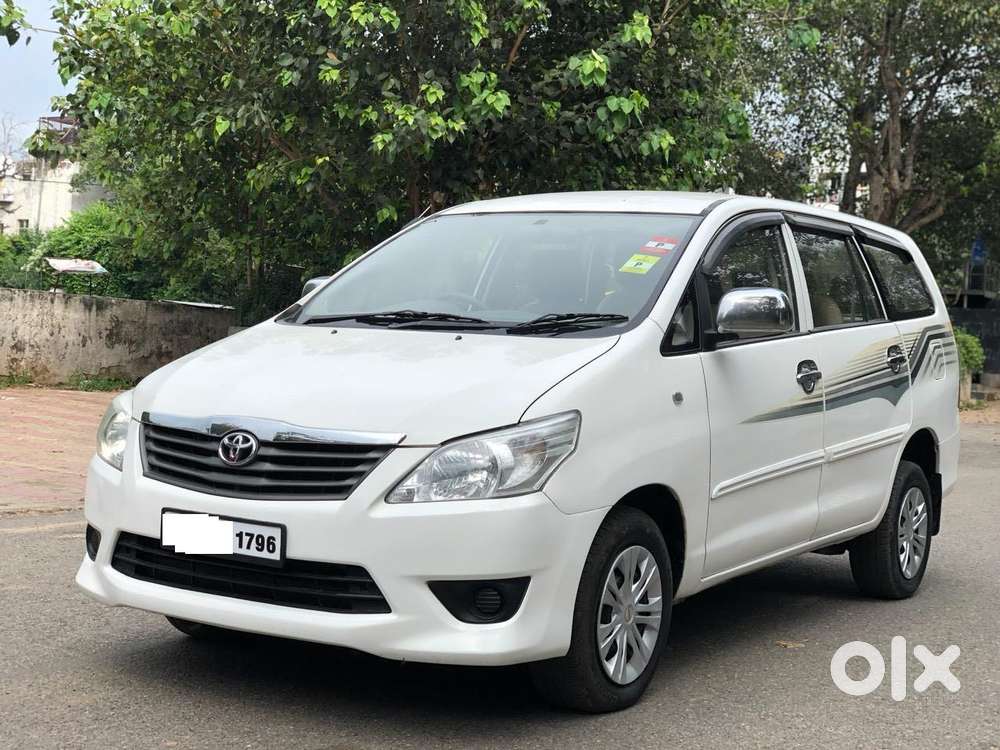 Toyota Innova 2.5 G (Diesel) 7 Seater BS IV, 2014, Diesel - Cars ...