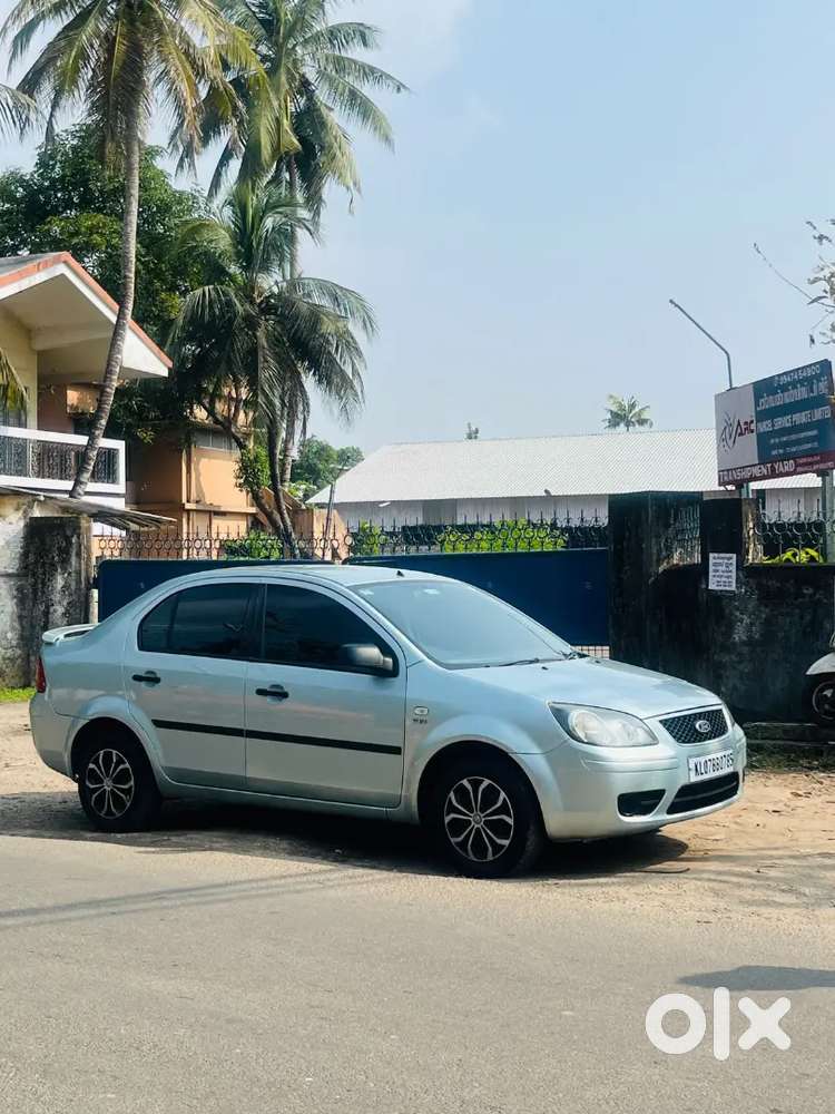 Urgent sail Ford Fiesta 2006 Petrol 45000 Km Driven - Cars - 1808623808