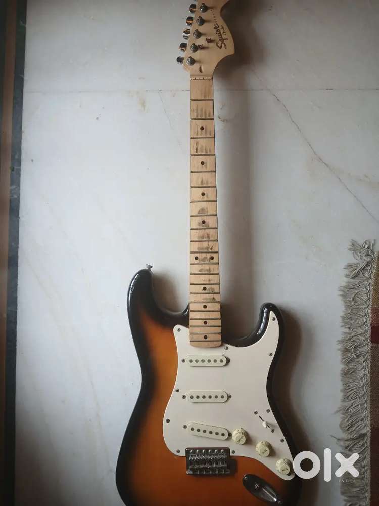 Electric Guitar - Musical Instruments - 1820562703