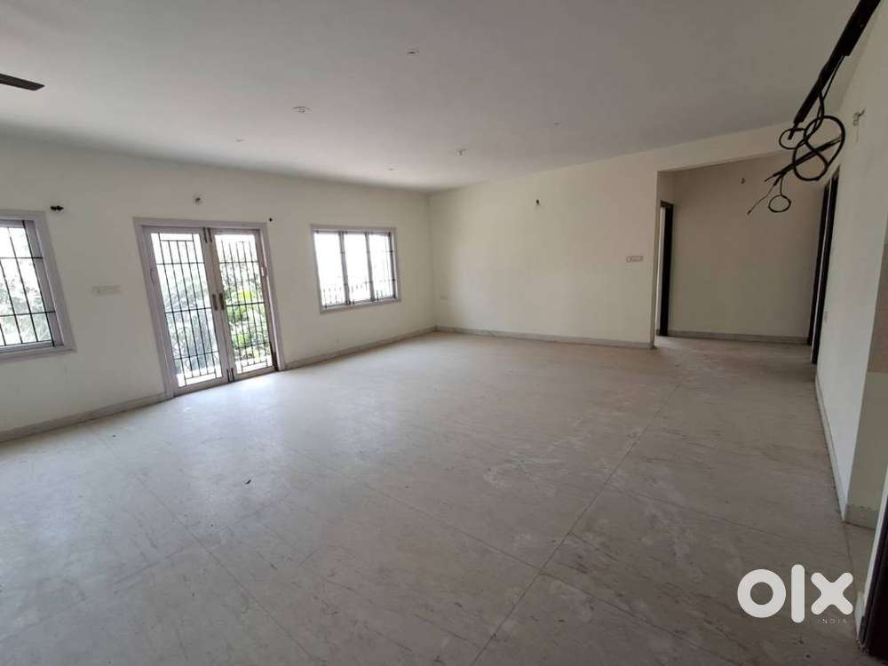 1.10CR | 3BHK | 1986 SQFT - For Sale: Houses & Apartments - 1813813481