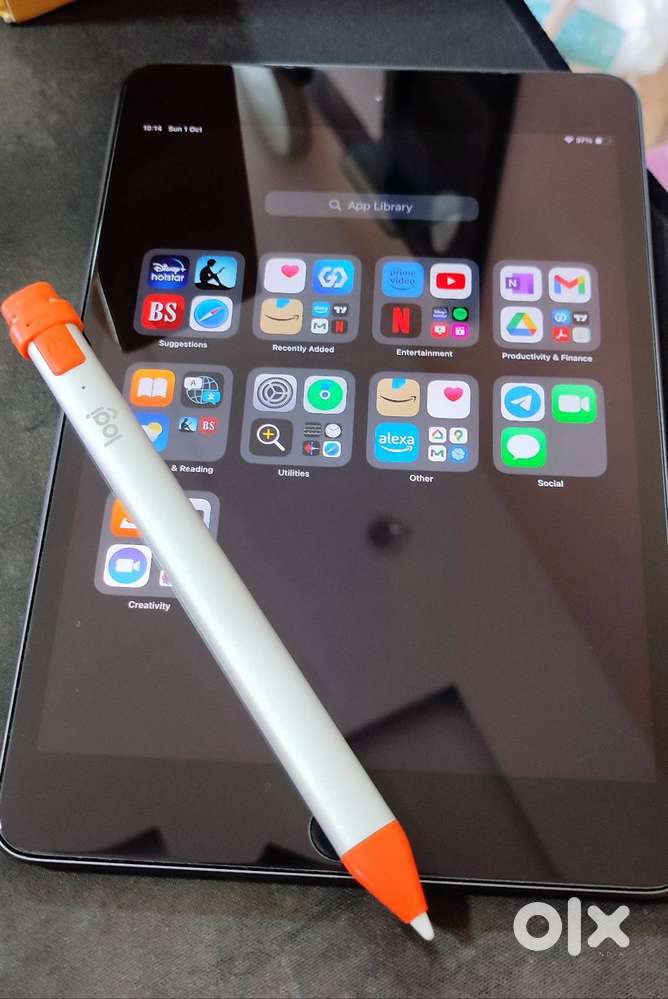iPad Mini 5 + Logitech Crayon + Folio Case - Tablets - 1743798596