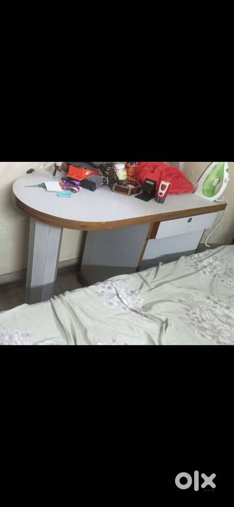 Study table - Other Household Items in Buroshibtalla, Kolkata - 1831561758