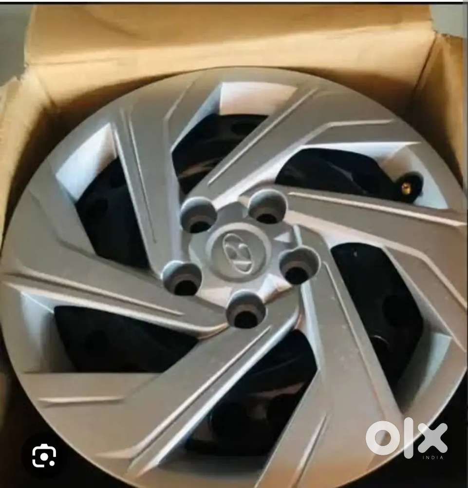Hyundai creta genuine brand new 16 inch steel rims with wheel cap ...