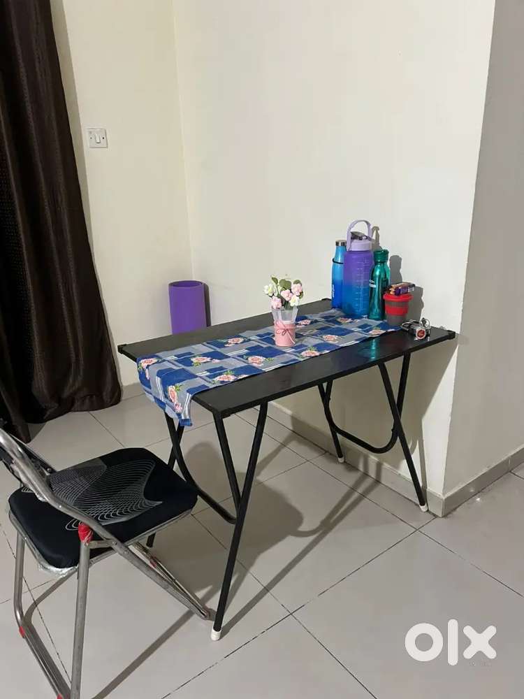 Folding table olx store