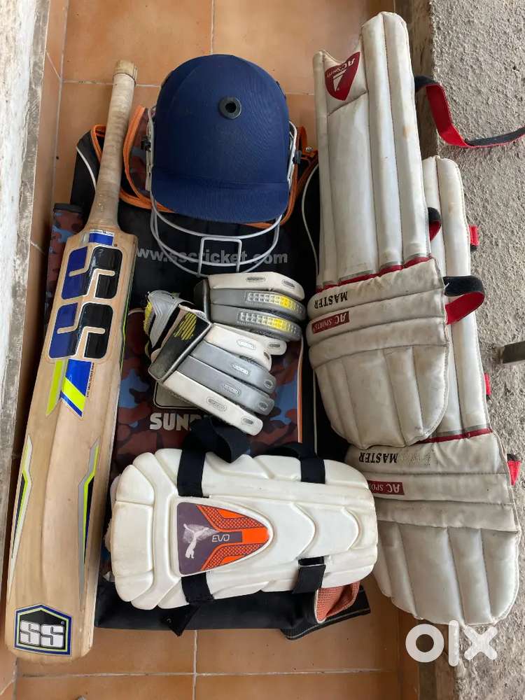 Full Cricket kit with bat - Sports Equipment - 1801732974