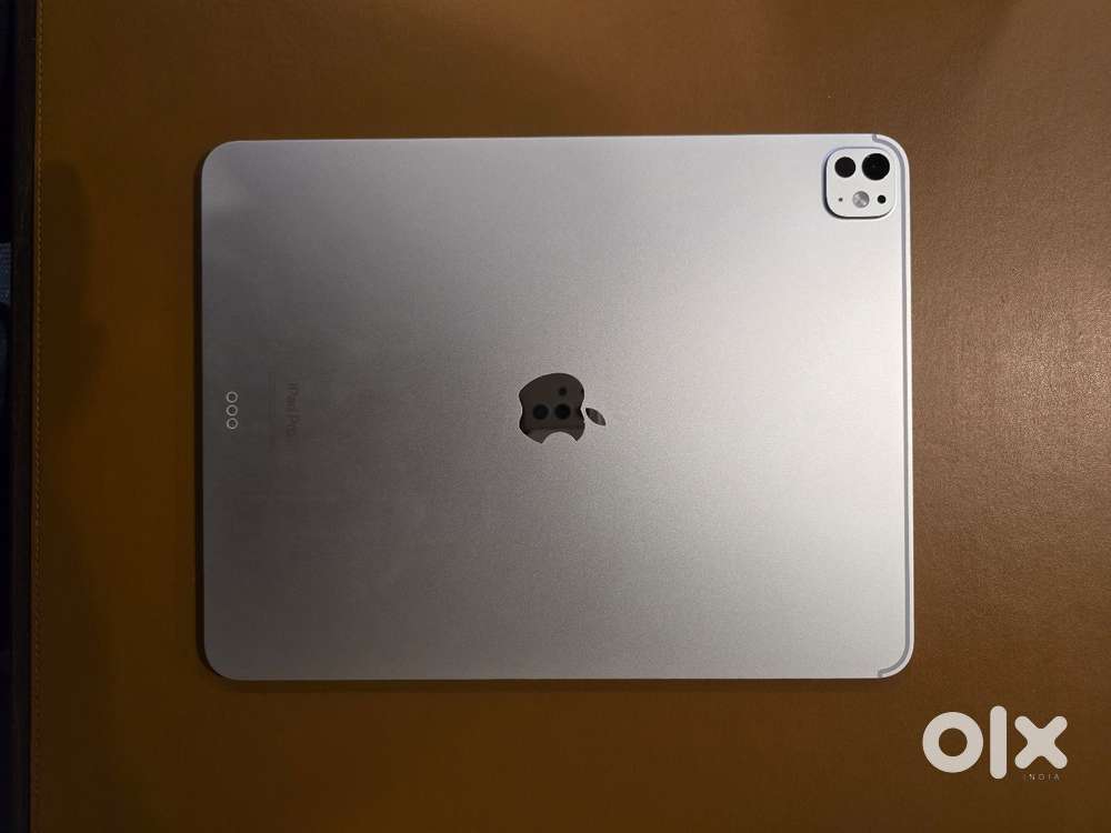 iPad Pro - 13” with Magic Keyboard and Apple Pencil pro - Tablets in ...