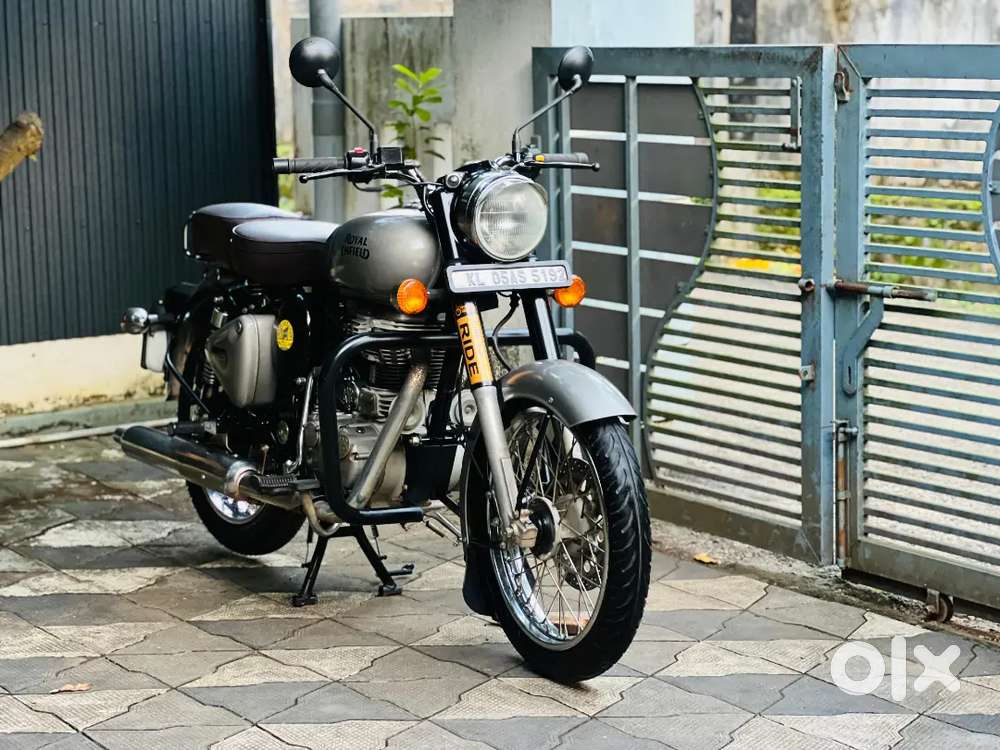 Classic 350 gun metal grey,FINANCE AVAILABLE,R15 V3,MT 15,KTM,XPULSE ...