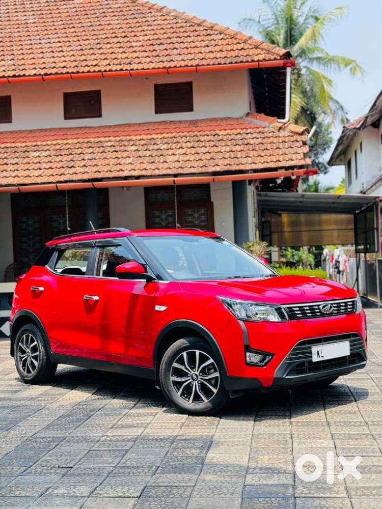 Mahindra XUV300 1.2 W6 AMT Petrol, 2021, Petrol - Cars - 1808026454