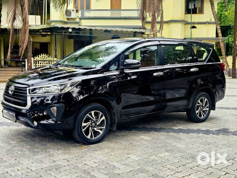 Toyota Innova Crysta [2020-ongoing] 2.7 GX AT 7 STR, 2022, Diesel ...