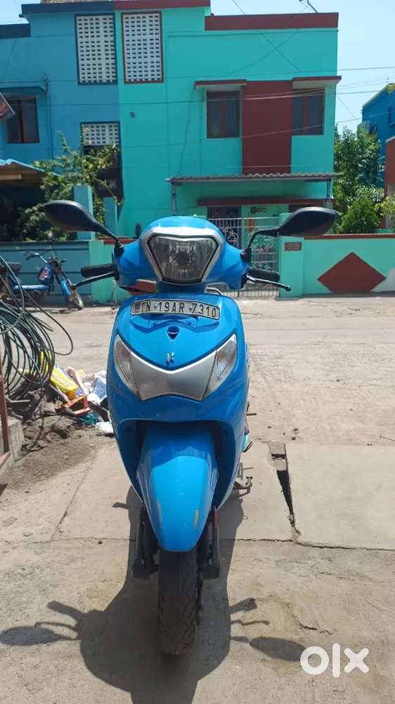 Pleasure bike scooter - Scooters - 1782936476