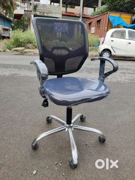 Office Chair Buy Sell Used Furniture in India OLX