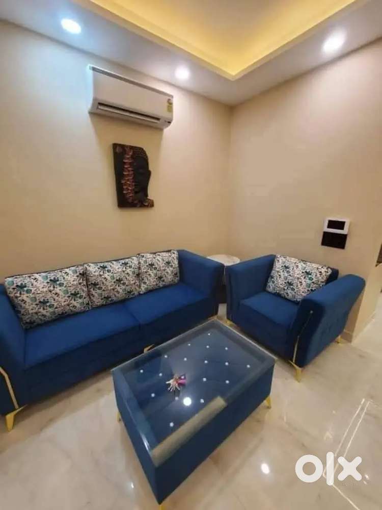 Flat available in Noida - For Rent: Houses & Apartments - 1812454241