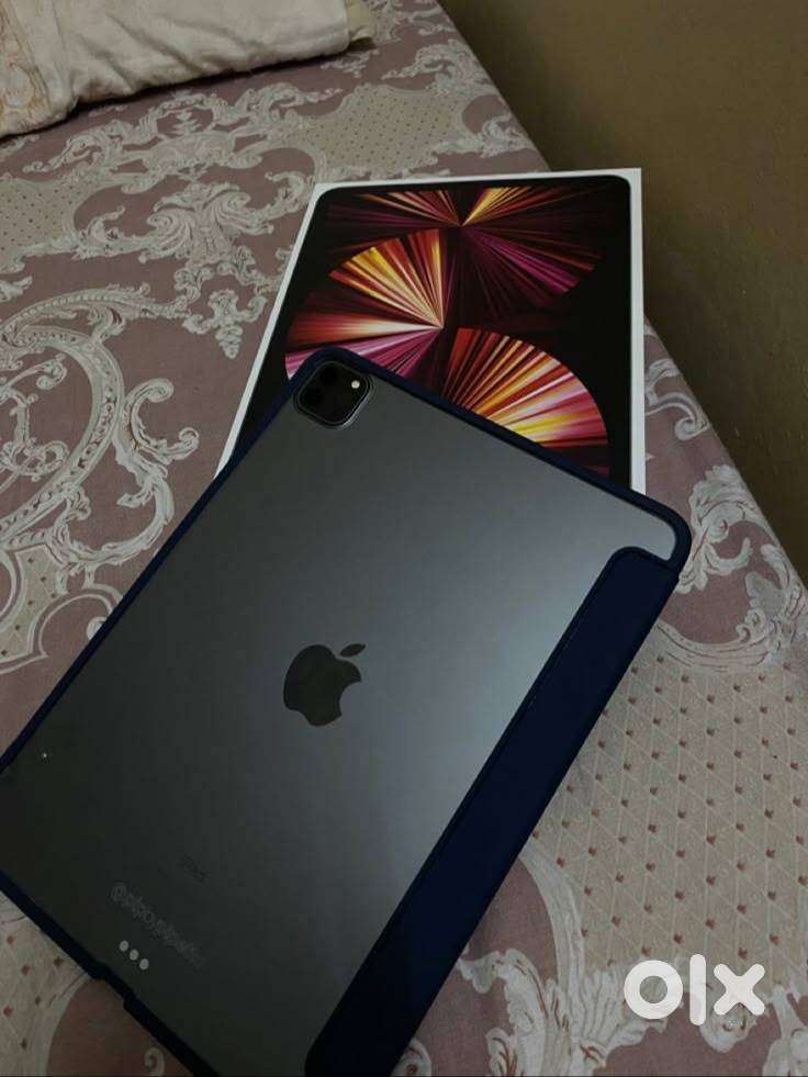 iPad Pro 11-inch (3rd Gen, M1, 128GB, Wi-Fi + Cellular) — Mint Condi ...