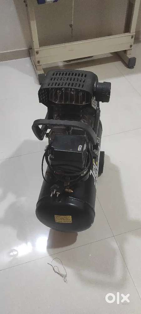 Air compressor 1.5 hp with 25 ltr tank - Sofa & Dining - 1801301402