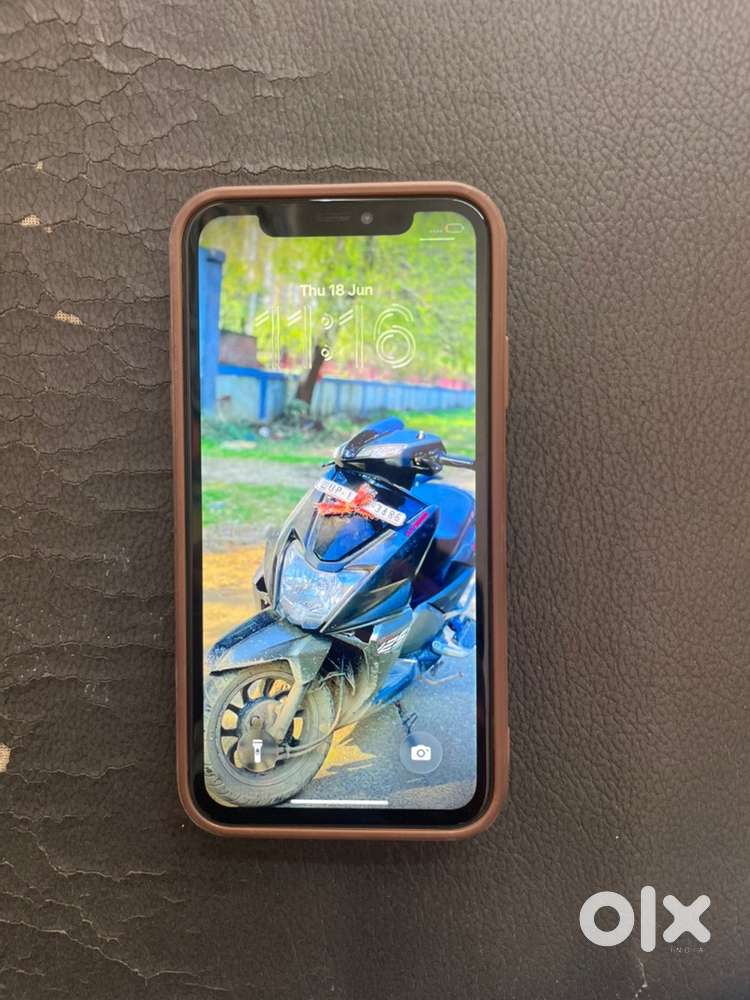 IPhone 11 64gb face id working ture tone working all okay - Mobile ...