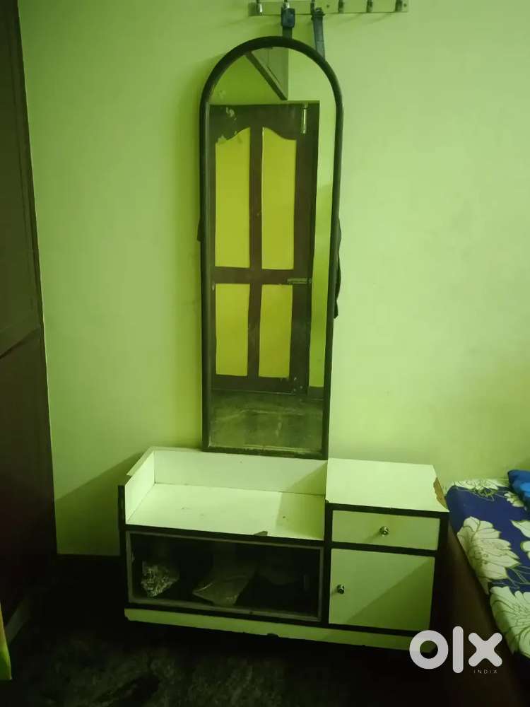 Dressing Table Buy Sell Used Furniture in Chennai OLX