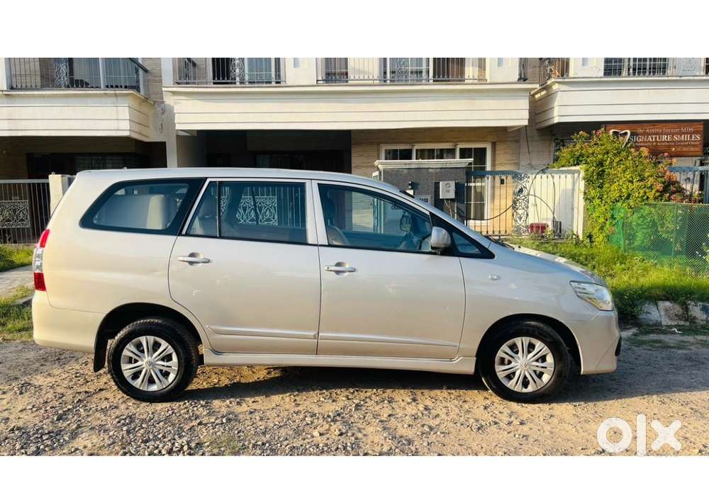 Toyota Innova 2014 Diesel Good Condition - Cars - 1805254652