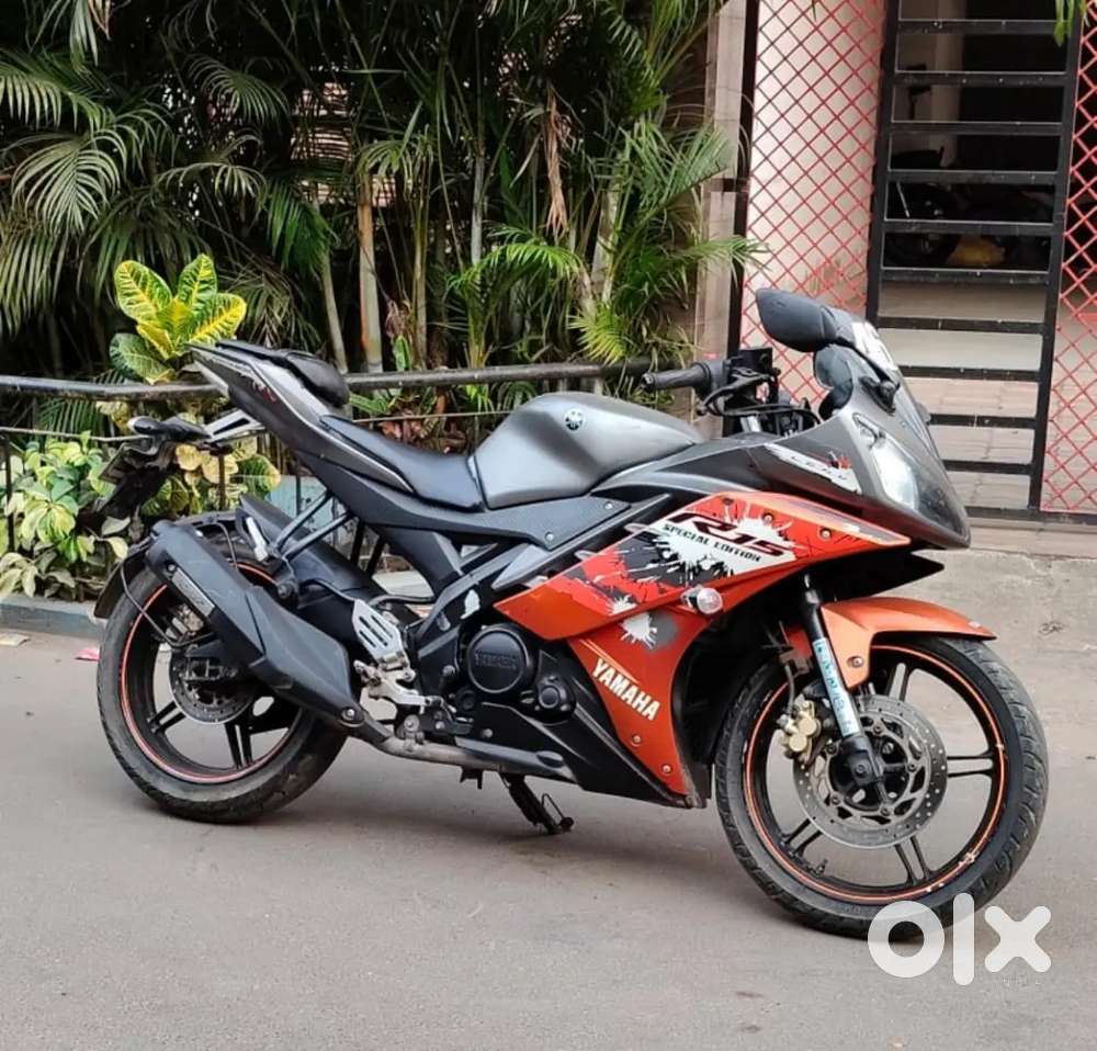 Sale BS4 Yamaha YZF R15 V2 special edition mint condition bike ...