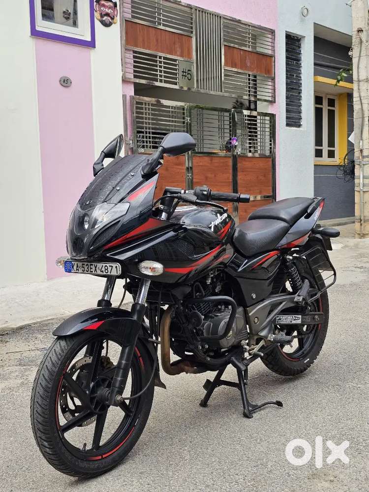 Down payment (25,000) Immediately delivery bajaj pulsar 220cc Fi ...
