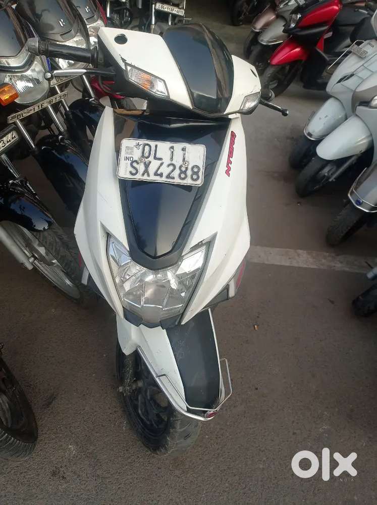 Ntorq 125 matte white - Scooters - 1820029106
