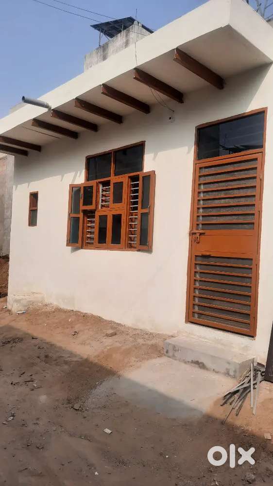 1 Room AVAILABLE FOR RENT - For Rent: Houses & Apartments - 1803852182