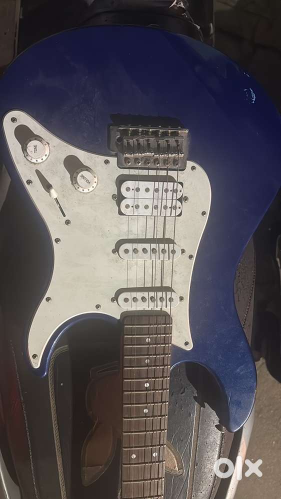 Electric Guitar - Used Musical Instruments for sale in Yelahanka | OLX