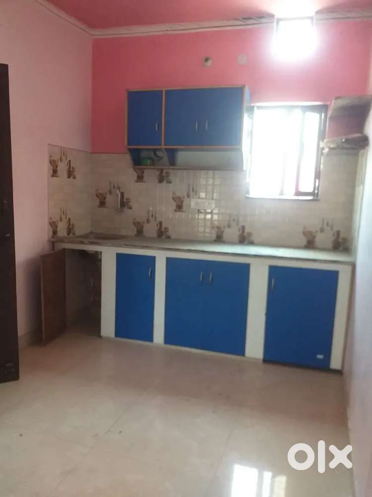 One room set - For Rent: Houses & Apartments - 1811229614