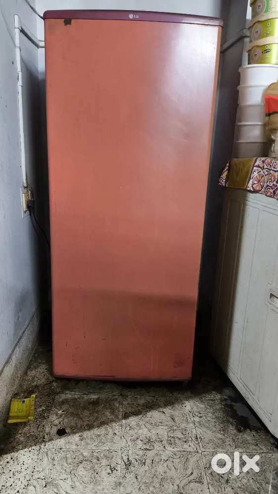 Lg 200L fridge sale at a very reasonable price - Fridges - 1809014202