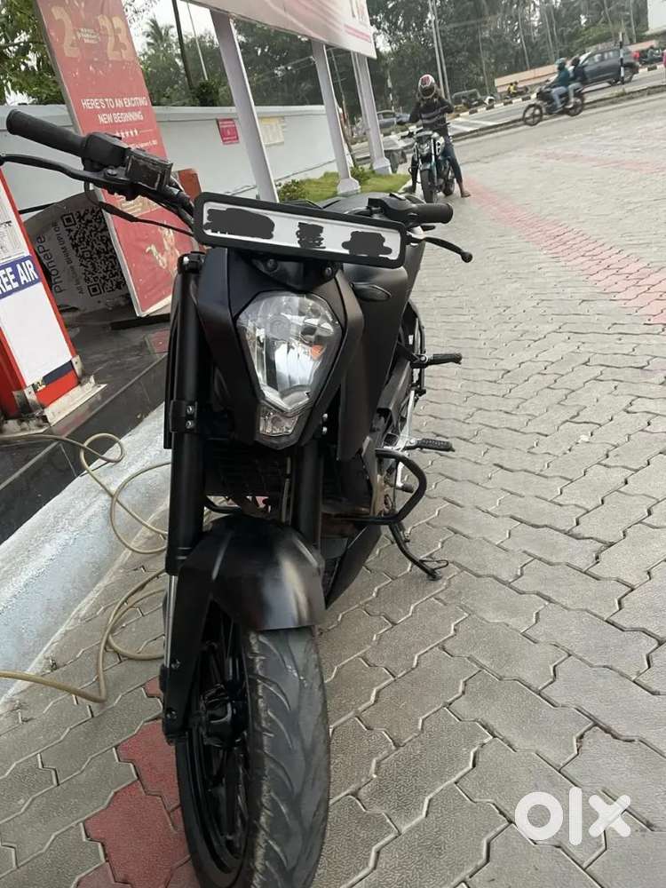 Duke 200 bs3 - Motorcycles - 1799351226