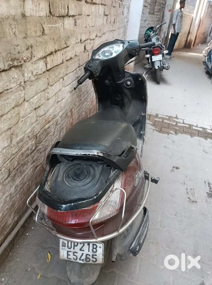 Duet Scooty Good Condition Best Average - Scooters - 1810385809