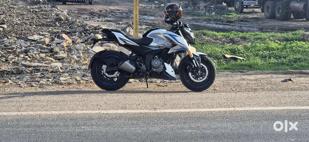 Bajaj pulsar N250 white and blue colour one year old super condition ...