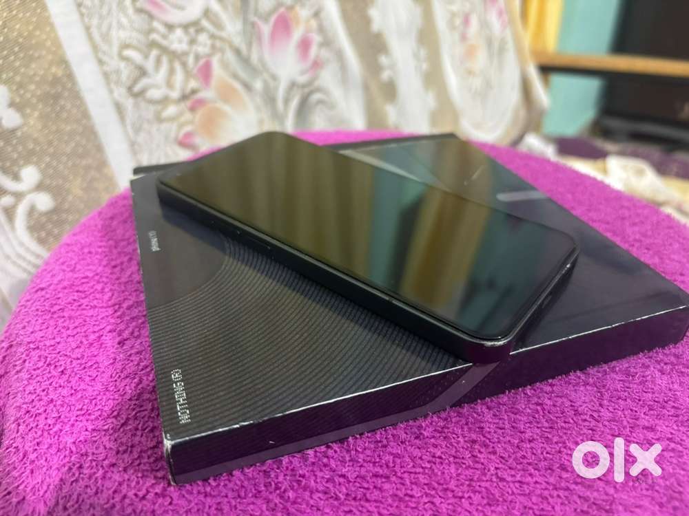 Nothing phone 1 8gb 256gb with box only - Mobile Phones - 1799277110