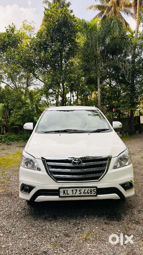 Toyota Innova 2013 Diesel Well Maintained - Cars - 1811225875