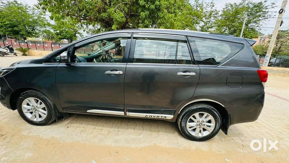 Toyota Innova Crysta 2018 - Cars - 1793503177