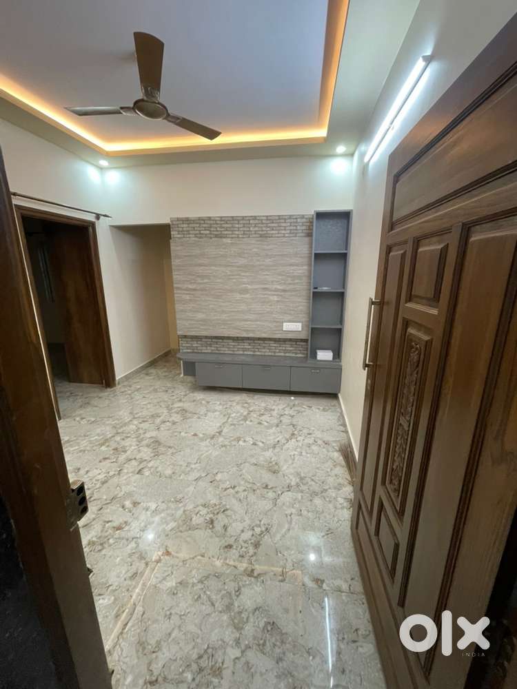 Semi furnished new flat - For Rent: Houses & Apartments - 1819223110