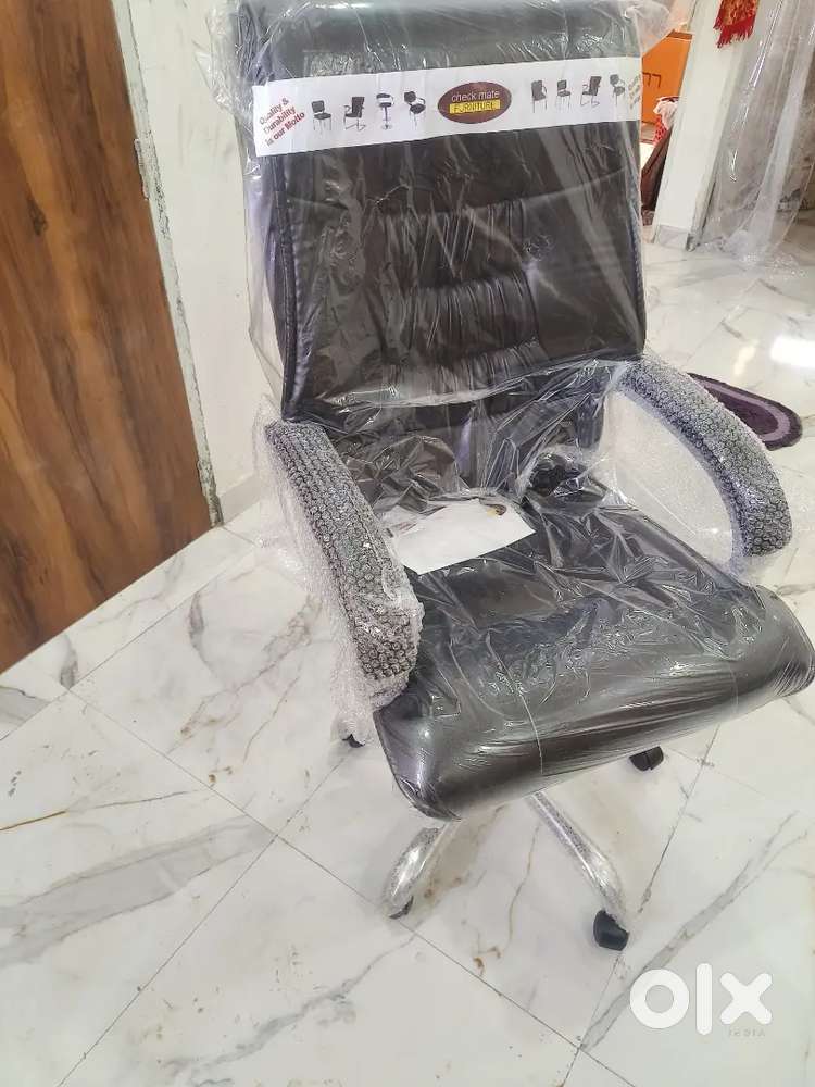 Boss Chair/ Study chair - Other Household Items - 1811545698