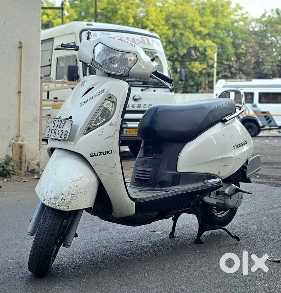 Mahadev bikes rajkot 80 feet road laxmiwadi main road opp anand bakery ...