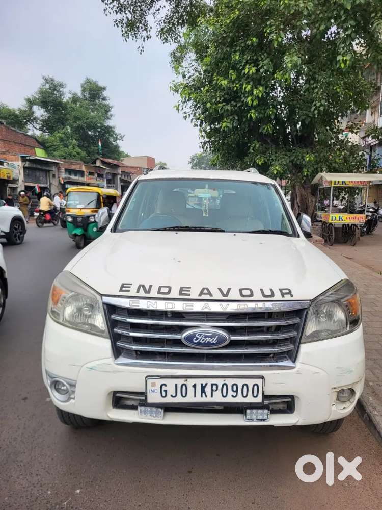 I want to sell My Ford Endeavor car very Good Condition with Sunroof ...