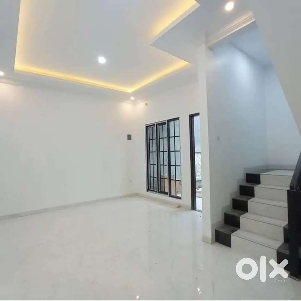 3BHK NEW LUXURIOUS DUPLEX HOUSE AT MOOLAKULAM VERY CLEAR DOCUMENTS ...