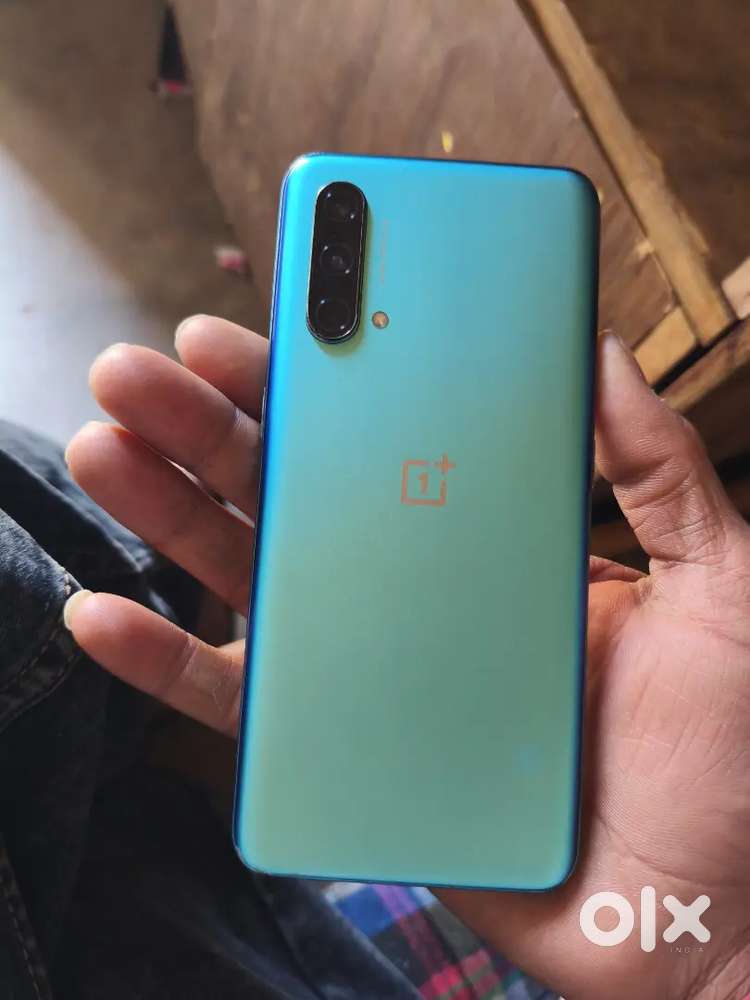 Oneplus 5G mobile bil charge available - Mobile Phones - 1826673148