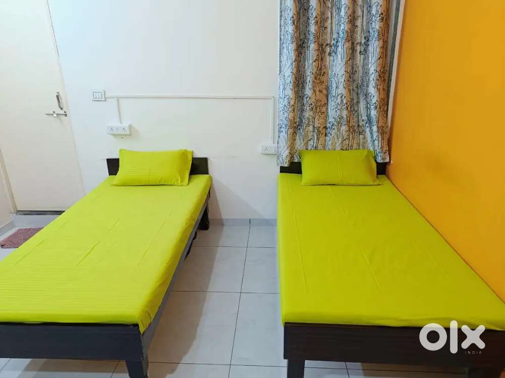 Girls pg available at subhanpura - PG & Guest Houses - 1795181421
