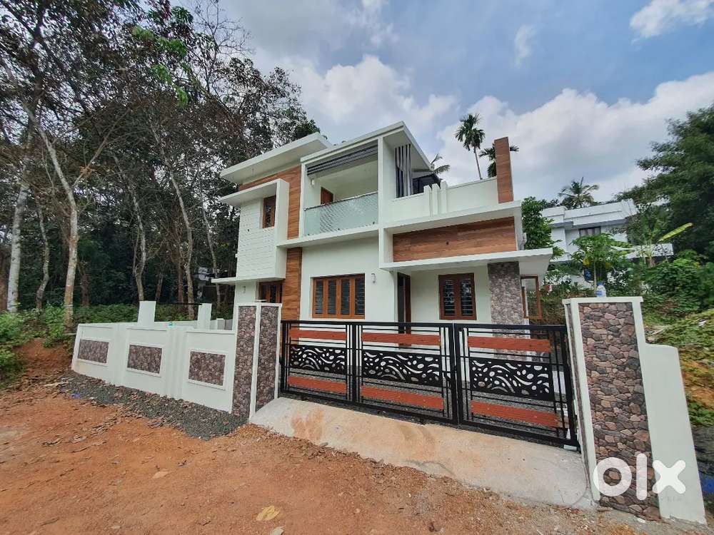 4 Cent's land 1200 sqft 3 bhk brand new house for sale ₹ 59 lakhs - For ...