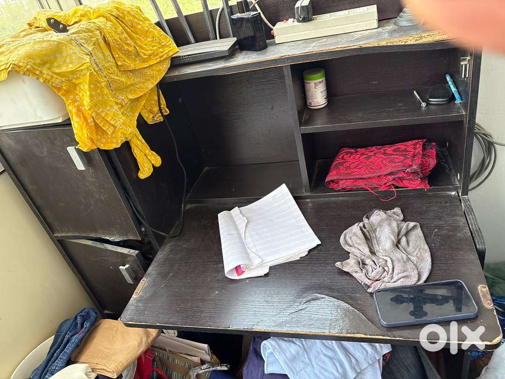 Computer Table - Buy & Sell Used Furniture in India | OLX