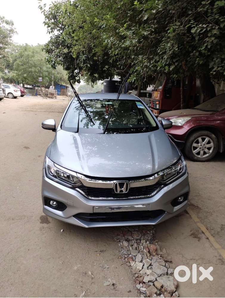 Professional ans Experienced Private Car Driver wanted. Personall ...