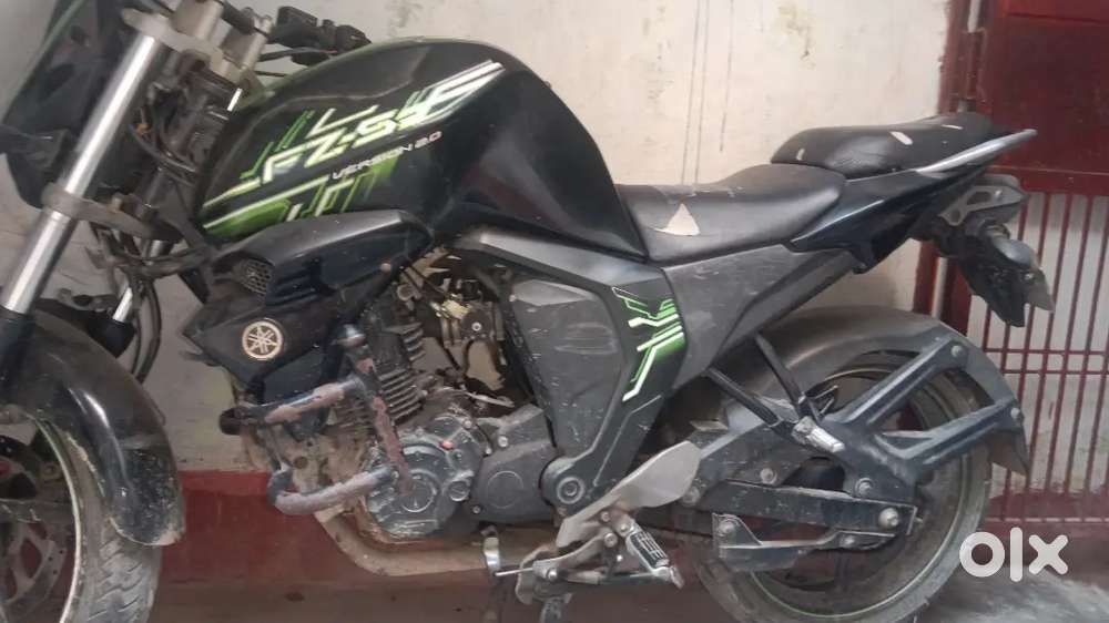 Yamaha fz5 2014 modal good condition - Motorcycles - 1810243409