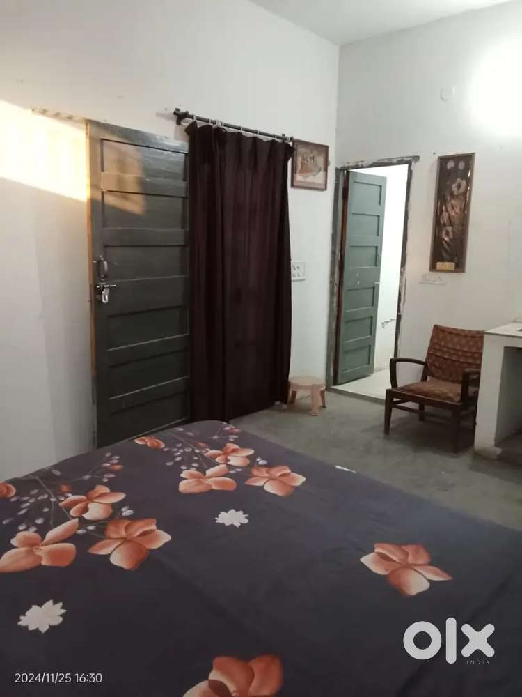 One Room set-Furnished - For Rent: Houses & Apartments - 1812382709