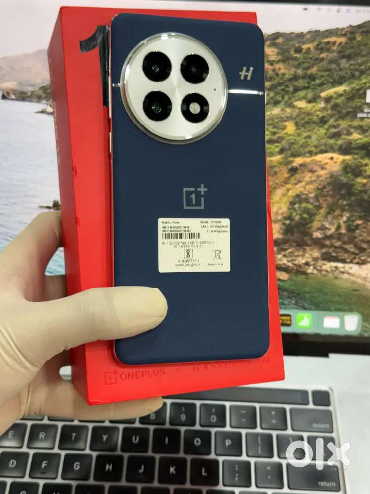 Oneplus 13 12/256GB, Midnight Ocean Leather Finish, 5 Days Old Indian ...