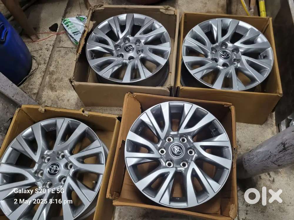 TOYOTA FORTUNER LEGENDER ALLOY WHEELS TOYOTA HILUX - Spare Parts ...