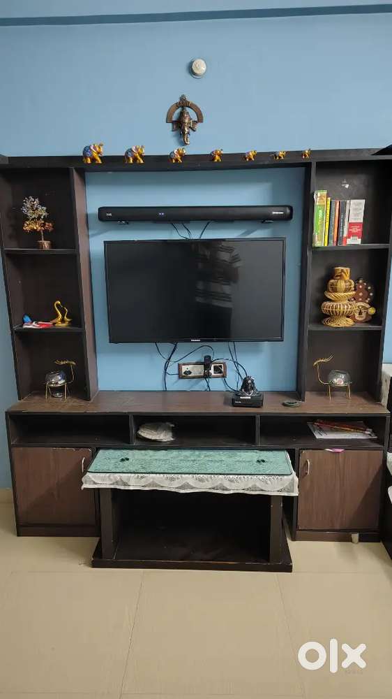 Tv Unit Buy Sell Used Furniture in Eastern Ring Road OLX