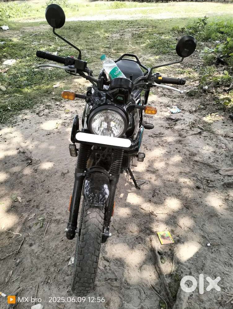 Royal Enfield/ (Scram 411.cc) in silver Sprite colour - Motorcycles ...